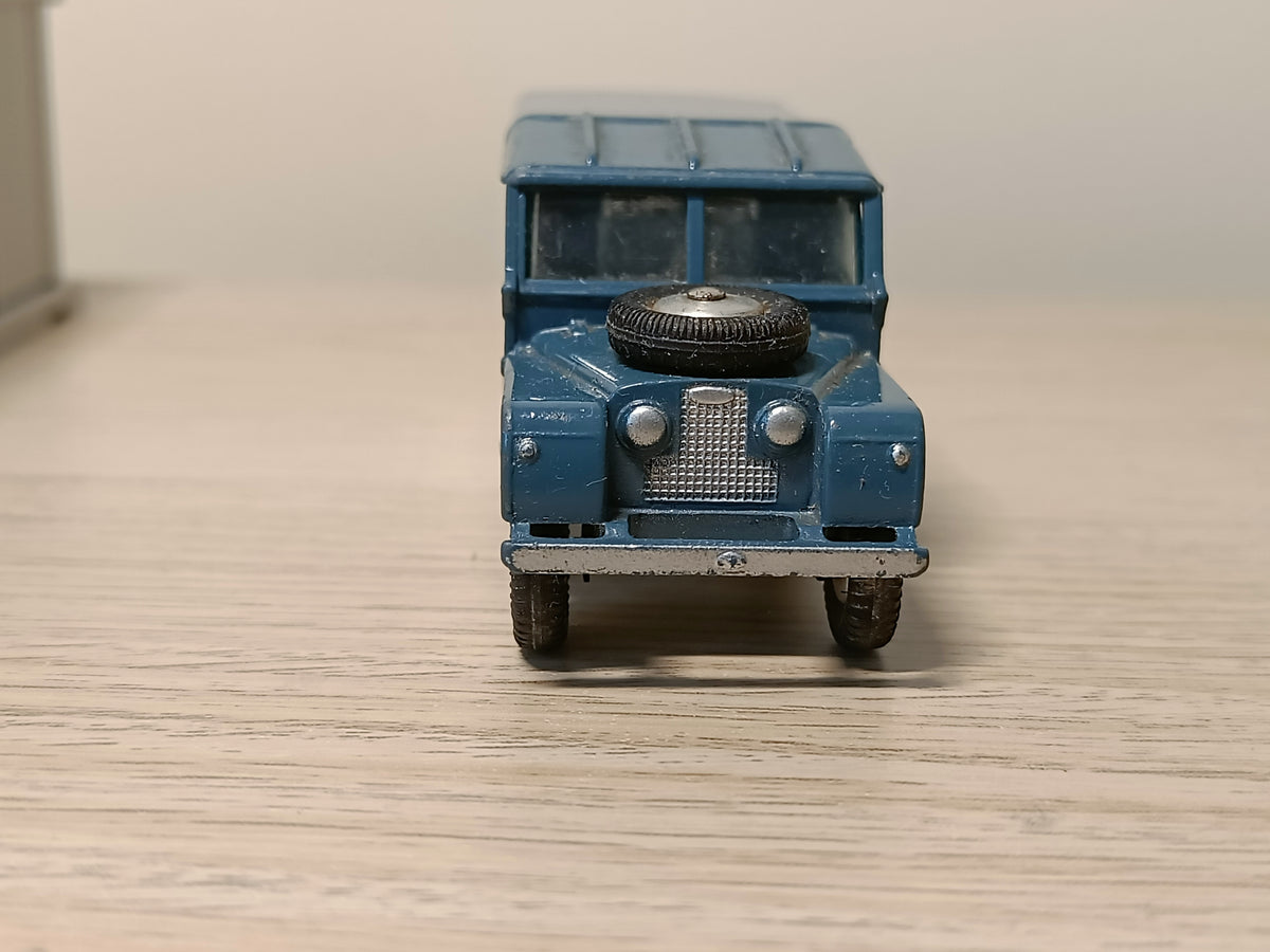 351 RAF Land Rover early edition – Corgi Toys